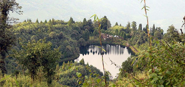 Senchal Lake in Darjeeling, Tourist interest places in Darjeeling ...